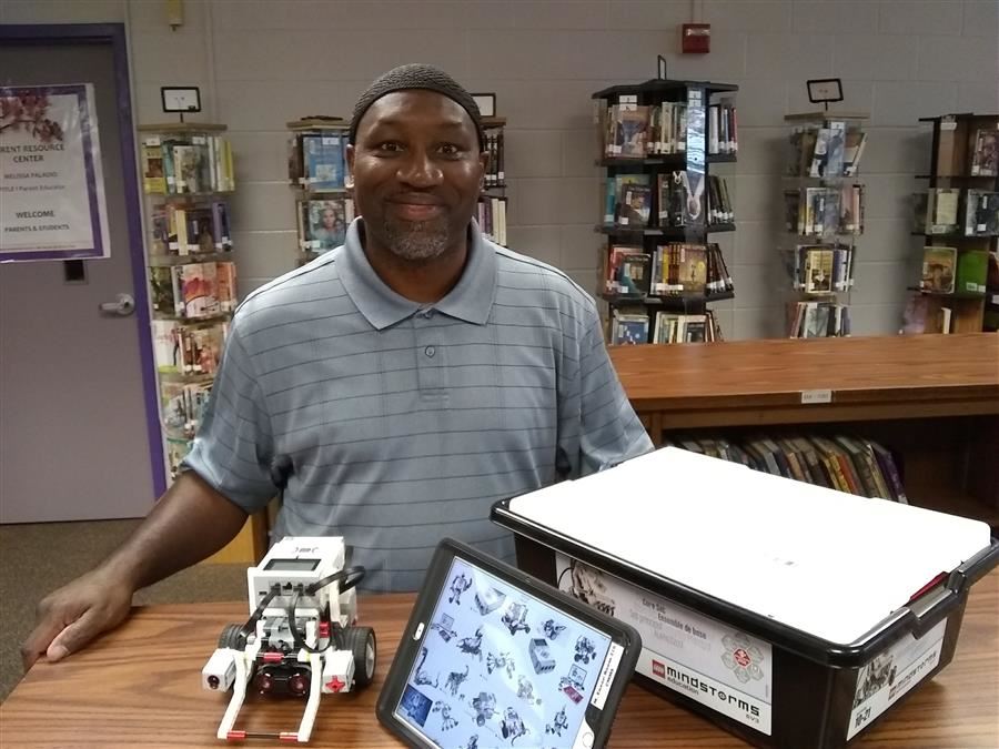 Enzor, Marvin / About Me