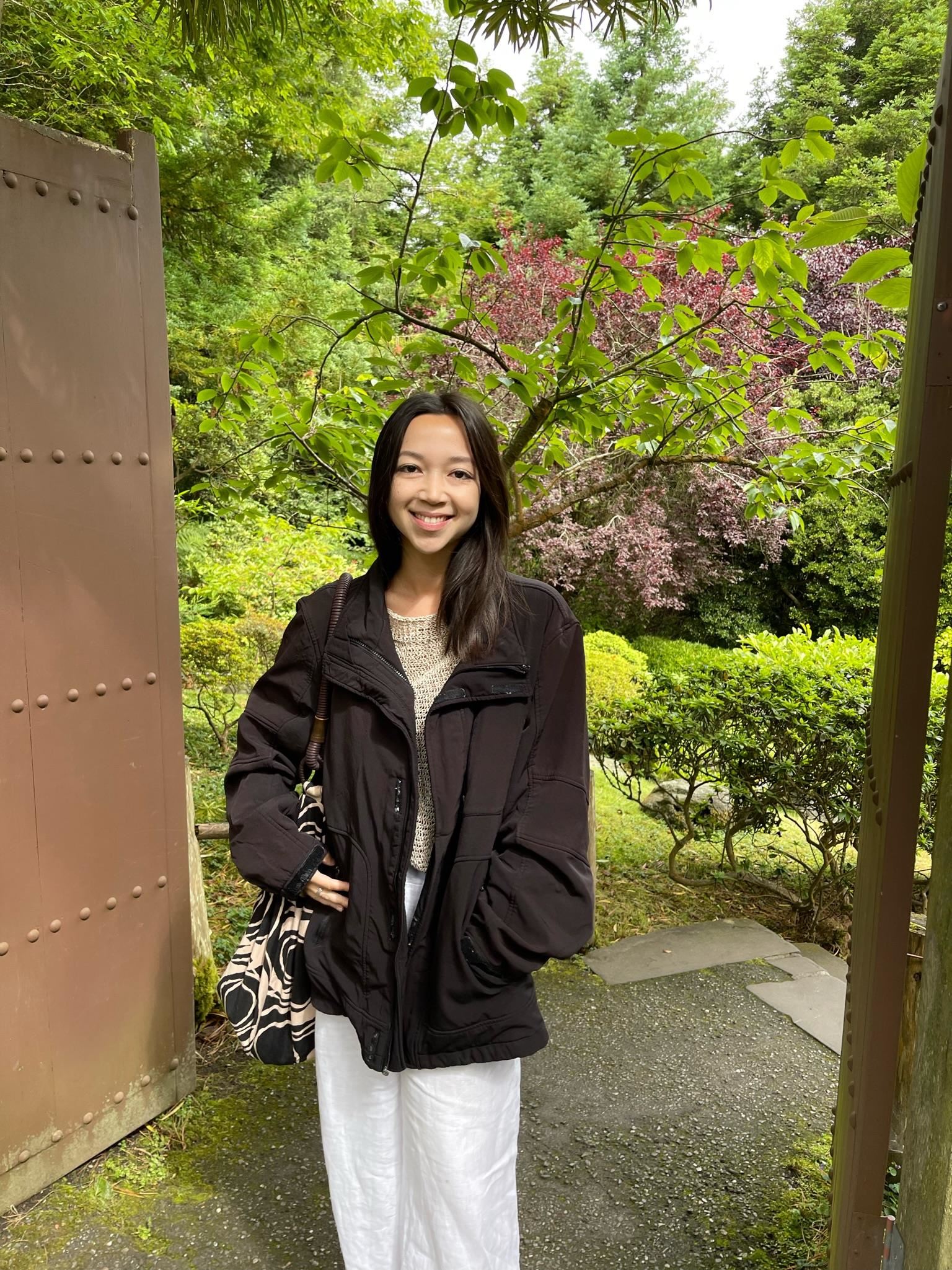 Mancino, Angelina / About Me