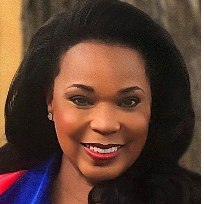 Dillard, Crystal / About Me